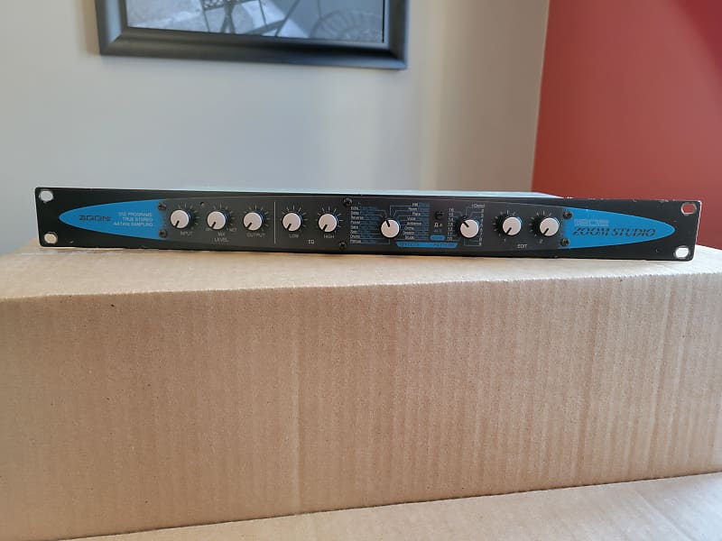 Zoom Studio 1202 Rackmount Effects Processor | Reverb