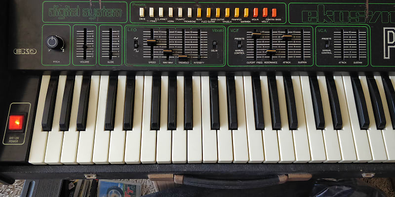 Eko Ekosynth P15 | Reverb