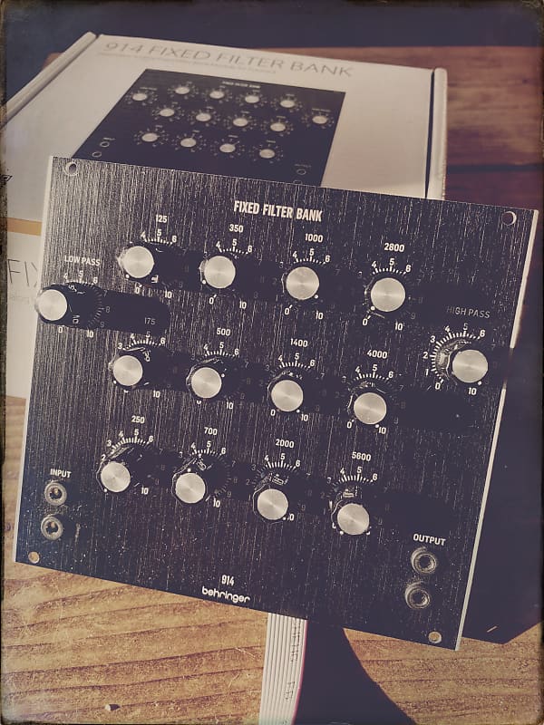 914 Fixed Filter Bank & Moog 921B oscillator | Reverb