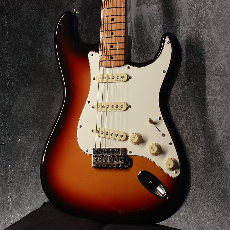 Squier Japan Silver Series Stratocaster SST33 Sunburst 1993 | Reverb