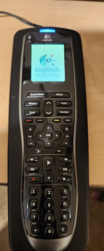 Logitech Logitech Harmony 900 Rechargeable Remote with Color | Reverb