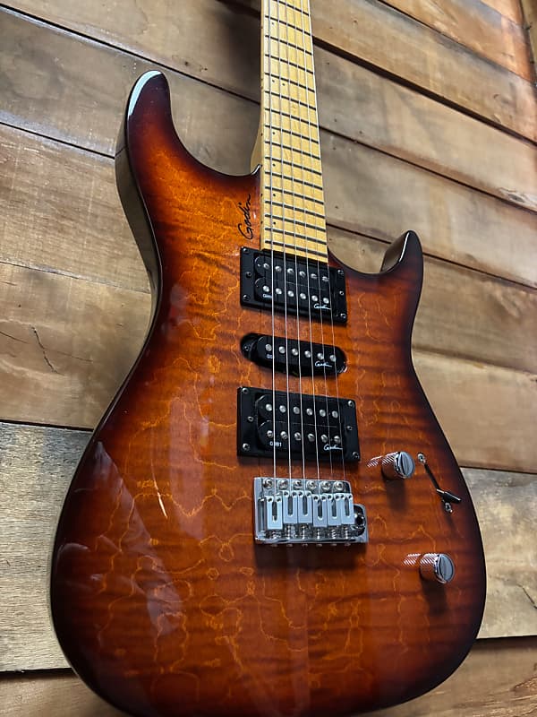 Pre-owned Godin Freeway Classic w/bag | Reverb