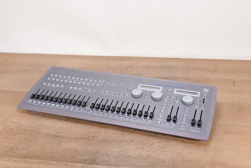 ETC SmartFade ML 24/48 Lighting Control Console (NO | Reverb España
