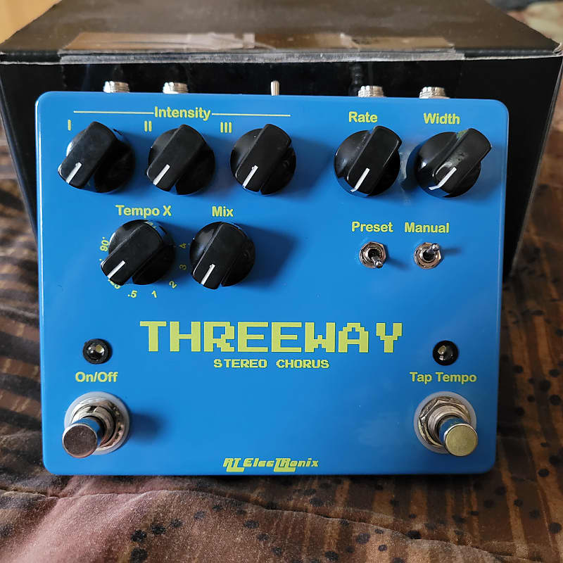RT ElecTronix Three Way Stereo Chorus 2020s - Blue | Reverb