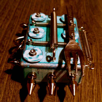 noise box/percussion/noise instrument/metal junk-BANEBAKO- | Reverb