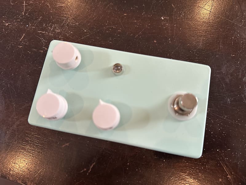 Yesterday Effects Double Beat Fuzz | Reverb