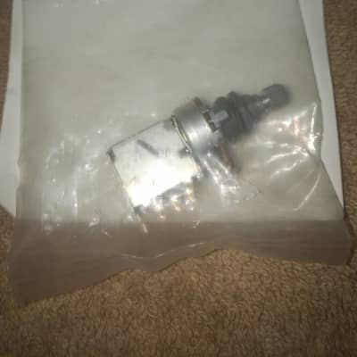 AllParts Model EP 286 - 6 + 3 tab pot - small 1990's Chrome | Reverb