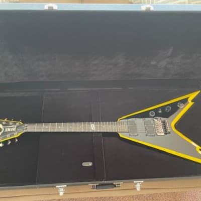 Dean Dime Razorback V 255 Classic Guitar 2007 Dimebag Black | Reverb