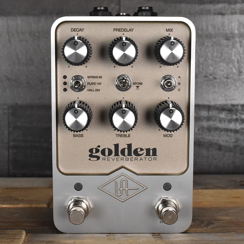 Universal Audio Golden Reverberator Pedal | Reverb