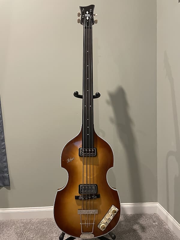 Hofner 500/1 'Mersey' Fretless Sunburst H500/1-62-F-0 | Reverb