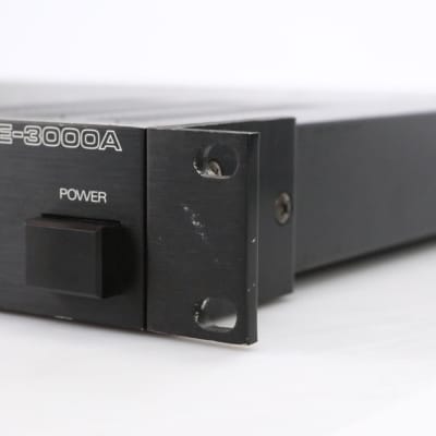 Roland SDE-3000A Digital Delay Rack Effect Signal Processor | Reverb