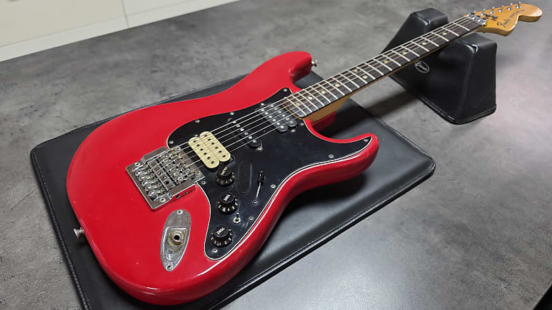 1977 Fender Stratocaster Dakota Red Kahler HSH | Reverb Deutschland