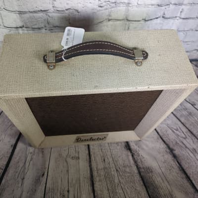 Danelectro Model 122 | Reverb