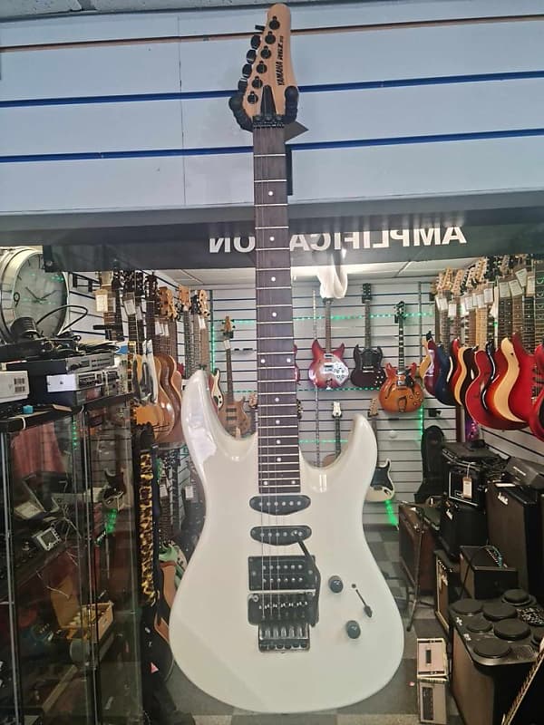 Yamaha RGZ-312 Late 80s/Early 90s - White | Reverb UK