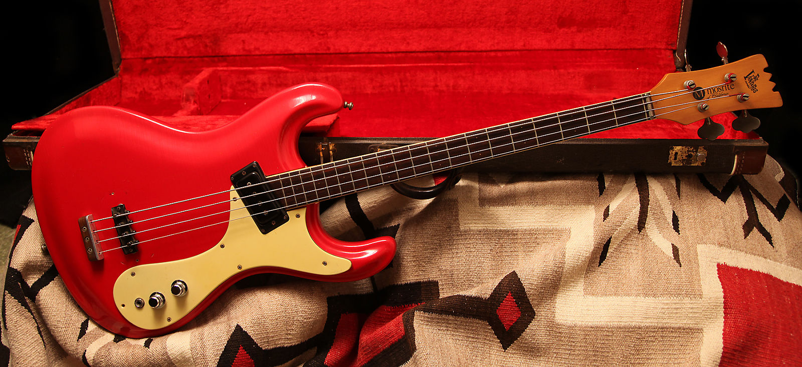 Mosrite Ventures Bass Candy Apple Red 1966 | Reverb France