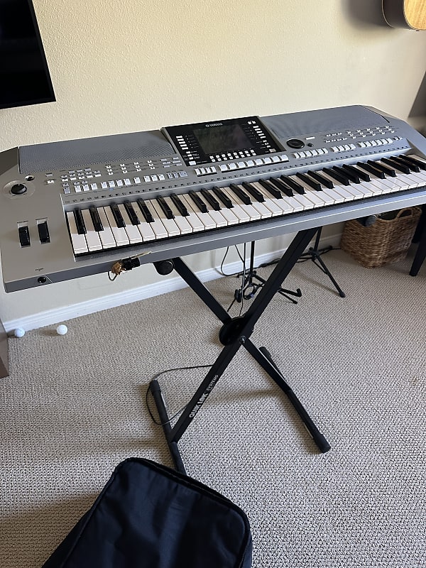 Yamaha PSR S910 keyboard 2009 - Silver | Reverb