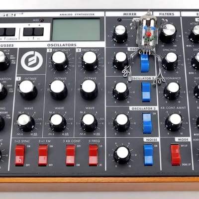 Moog Minimoog Voyager RME Synthesizer +Lintronics +OVP+ | Reverb