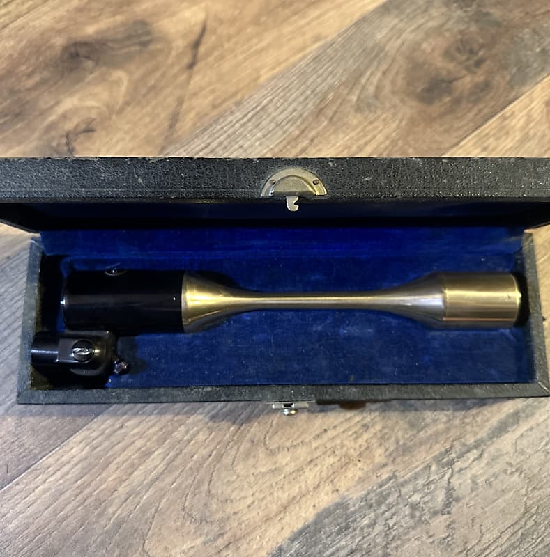 American Microphone Company D22 Omni Dynamic Mic Vintage | Reverb