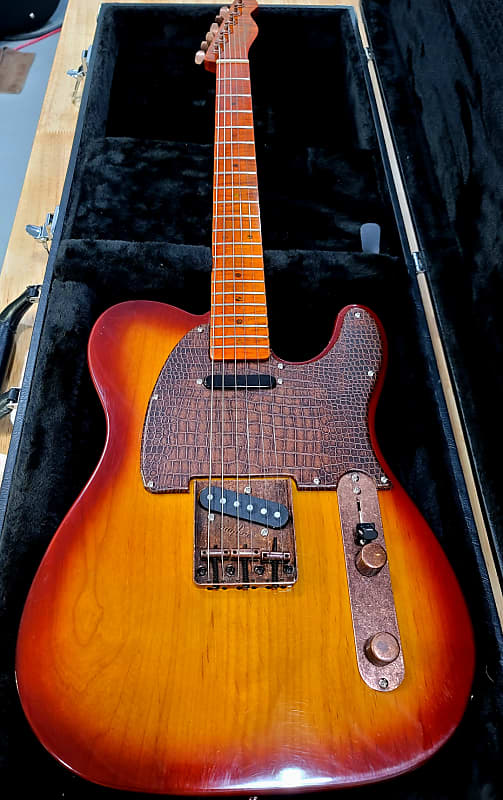 SALE !! Menard Made "T" 2022 Cherry Honey Burst | Reverb