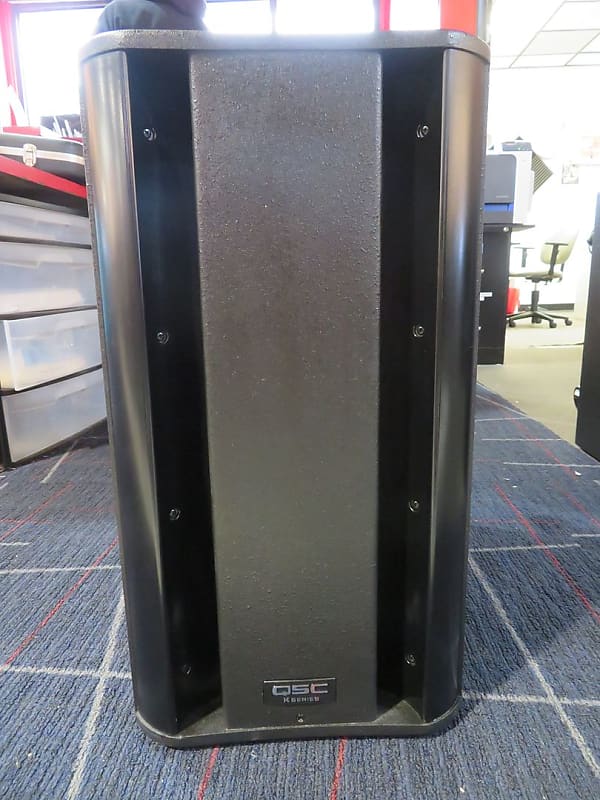 QSC KSUB 1000W Subwoofer Subwoofer (Jacksonville, FL) | Reverb