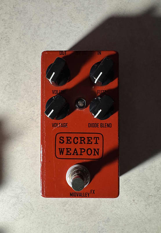 MidValleyFx Secret Weapon Fuzz 2019 "Red" | Reverb