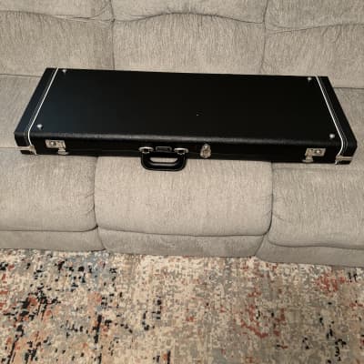 Fender 70’s Reissue Stratocaster Hard Case | Reverb
