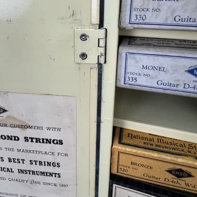 Black Diamond String Display Cabinet 1950’s - White | Reverb