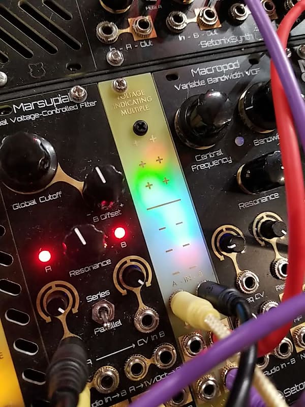 Voltage Indicating Multiple - Eurorack - Modular synth | Reverb Canada