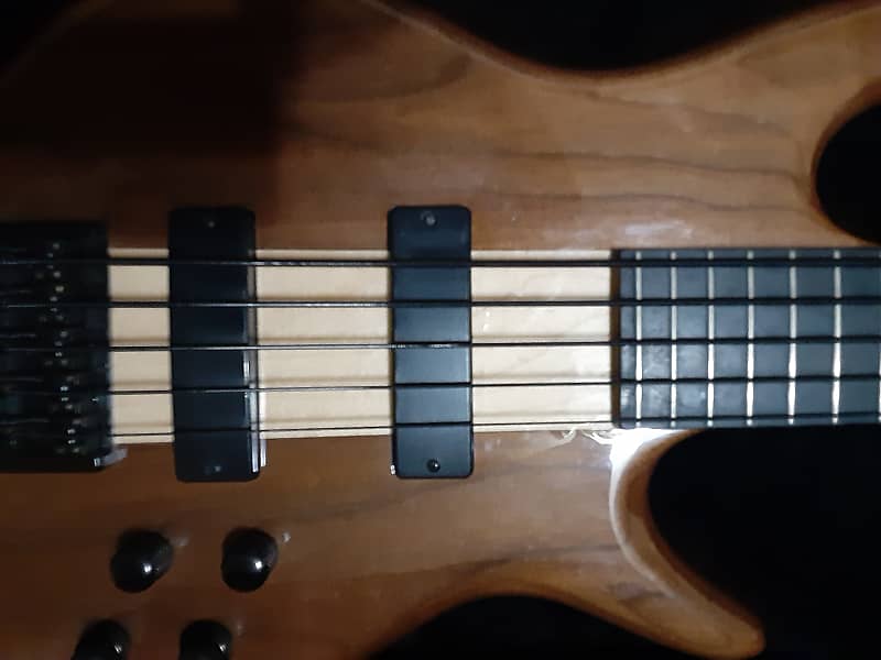 Carvin Icon 5 string 2008 natural | Reverb