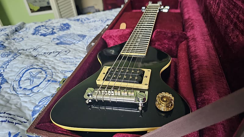 Chiquita Mark Erlewine 2010 | Reverb