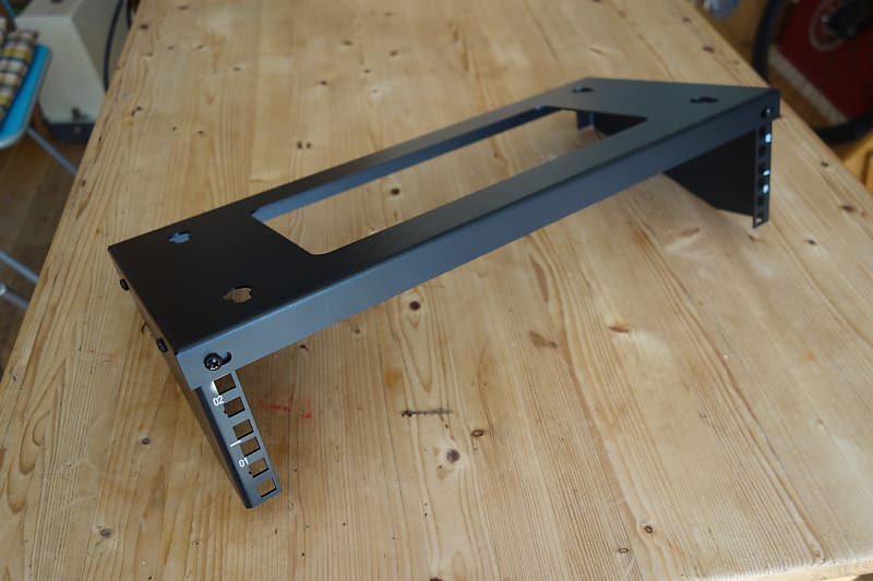 2U wall mountable / desktop 19 inch rack | Reverb