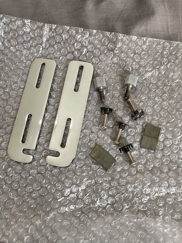 Fender Piggyback kit amp head tilt back thumb screws | Reverb