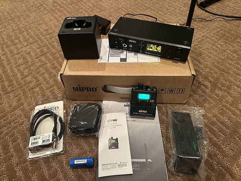 MIPRO MI-58 IEM In Ear Monitor system (transmitter, receiver, | Reverb