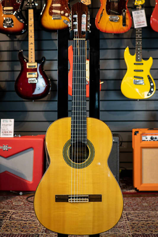 Raimundo 128 Classical Guitar, USED | Reverb UK
