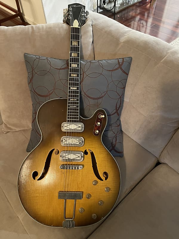 Silvertone 1429 | Reverb