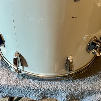 LUDWIG 3-PLY 1970'S - WHITE CORTEX 18" FLOOR TOM | Reverb