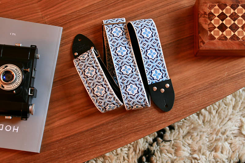 Vintage 60s White 'Octa star' Hippie Guitar Strap | Reverb Australia