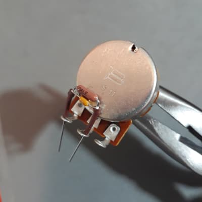 TREBLE BLEED TV Jones Spec "HYNEK" 1nF Axial Capacitor | Reverb