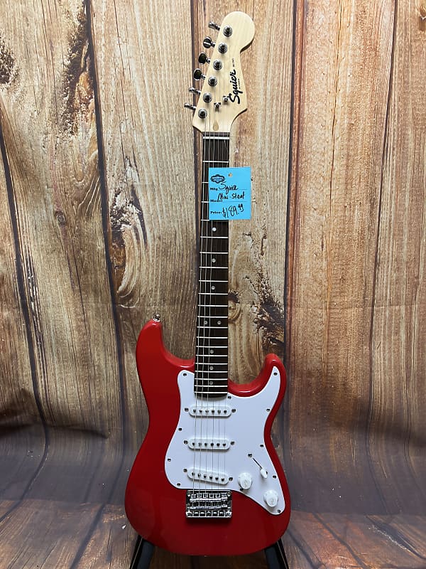 Squier Mini Stratocaster - Dakota Red | Reverb