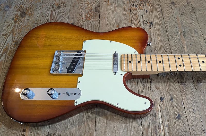 Fender Telebration Empress Telecaster, super lightweight | Reverb UK