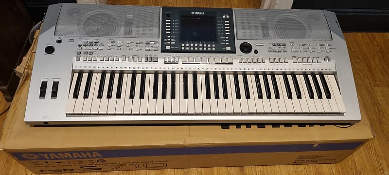 BOXED Yamaha PSR S710 Electronic Arranger Keyboard | Reverb UK