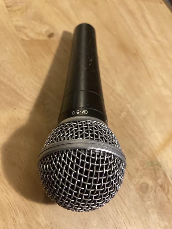 Samson R21 Microphone | Reverb