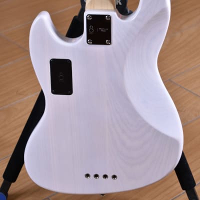 Sire Marcus Miller V7 Swamp Ash 2nd Generation | Reverb Deutschland