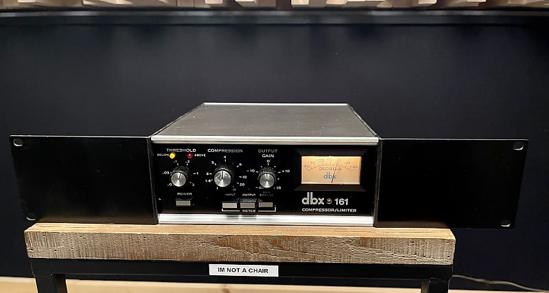 DBX161 VU. Cousin of DBX 160VU. Clean with Rack Ears. US | Reverb