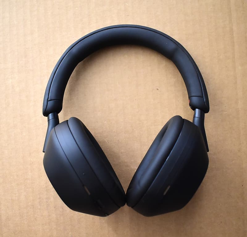 Sony WH-1000XM5 Wireless Noise-Canceling Over-the-Ear | Reverb