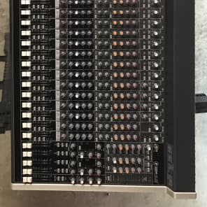 Mackie Mackie 3204-VLZ3 Premium 32-Channel FX Mixer with USB | Reverb