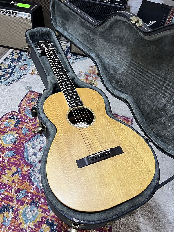 Larrivee 0-01 rosewood parlor guitar 2002 - Natural | Reverb