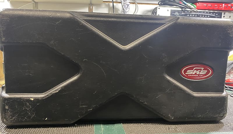SKB 4 Space Rack Case | Reverb