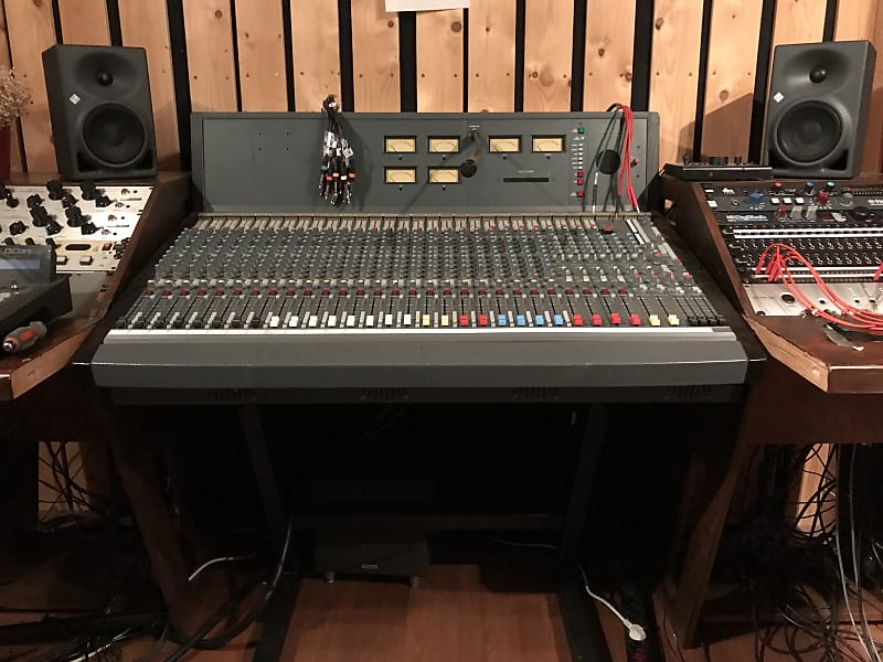 Soundcraft B800 with Lundahl transformers | Reverb