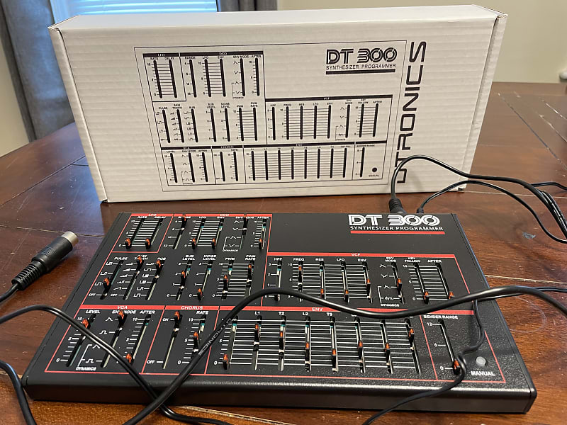 DTronics DT 300 Synthesizer Programmer for Roland Alpha Juno | Reverb